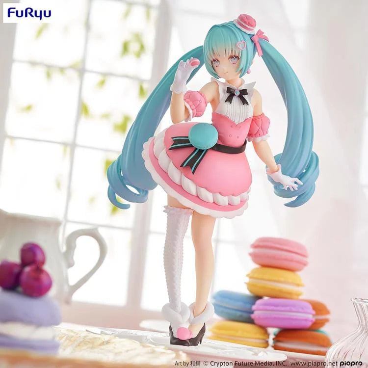 Furyu Exceed Creative Figure Hatsune Miku Sweets Sweets Macaron – EMT ...